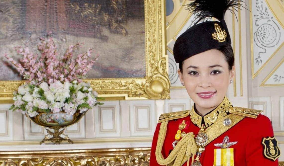 3 juin : anniversaire de la Reine Suthida de Thaïlande, jour férié ...