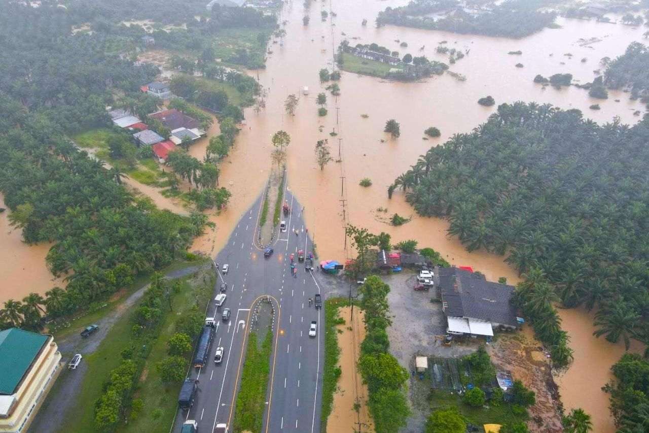 Thaïlande : les inondations s'aggravent dans le sud, Koh Samui et Koh ...