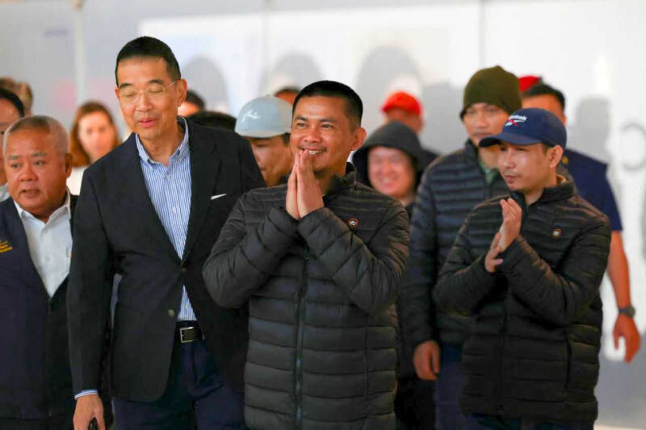 5 Thai hostages held by Hamas for 15 months return to Thailand